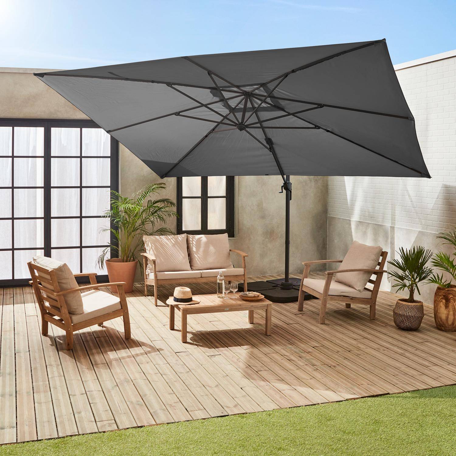 Weighted parasol store