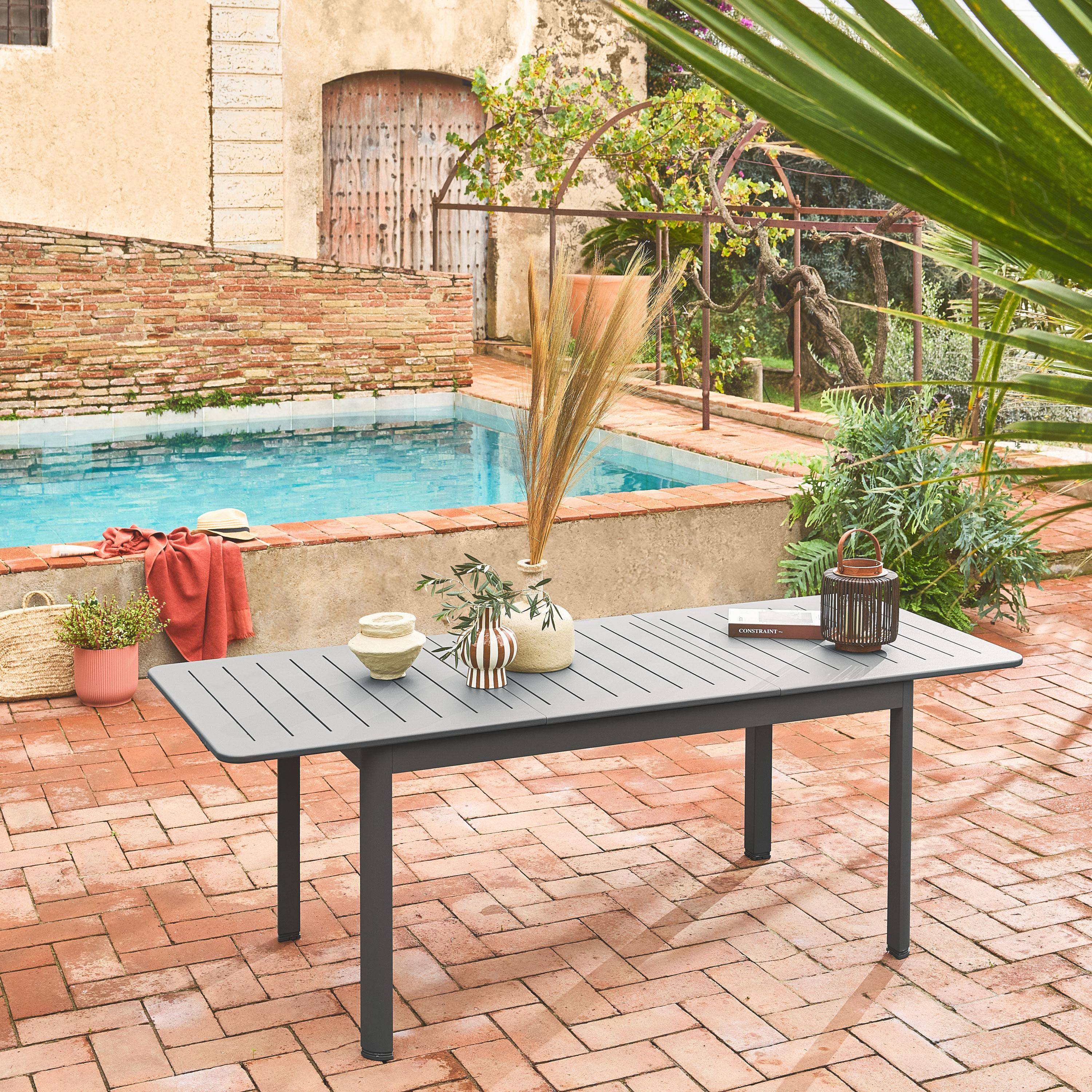 Extendable aluminium anthracite garden table, 6-seater | sweeek