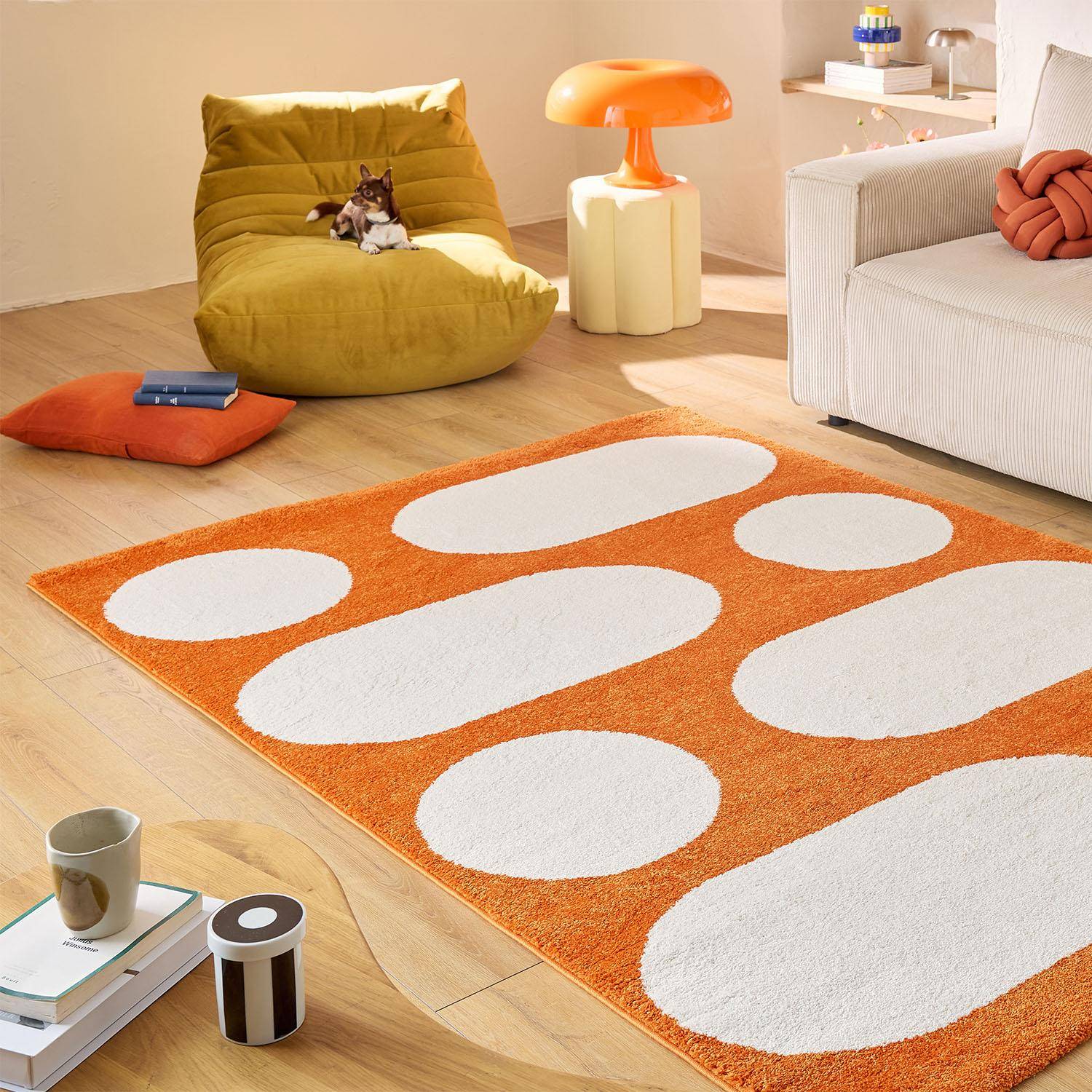 Orange indoor carpet, modern pattern 200 x 280 cm | sweeek