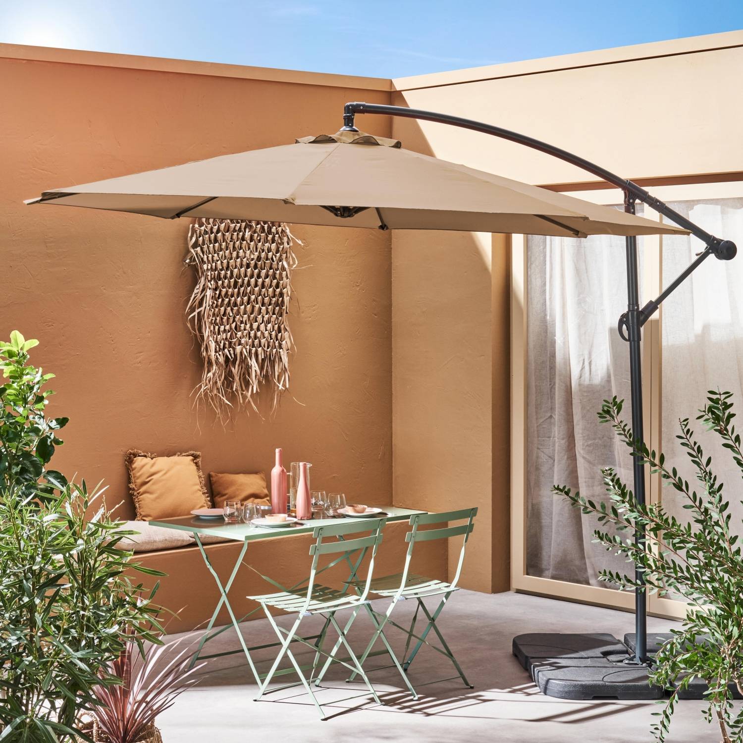Parasols for your Terrace or Garden | sweeek (Alice's Garden)